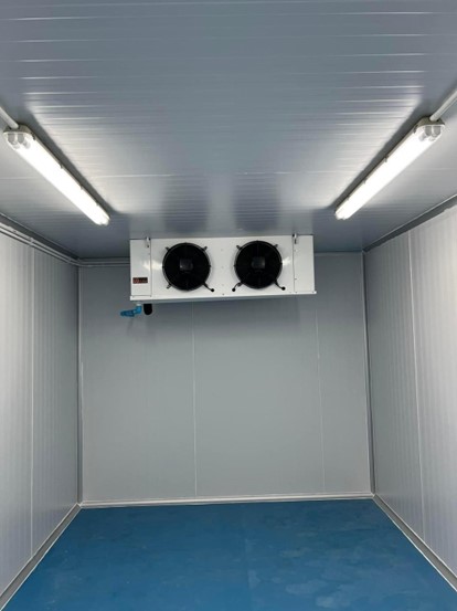 Installation of KERRY COOL cold storage for product sorting | BCF PANEL ...